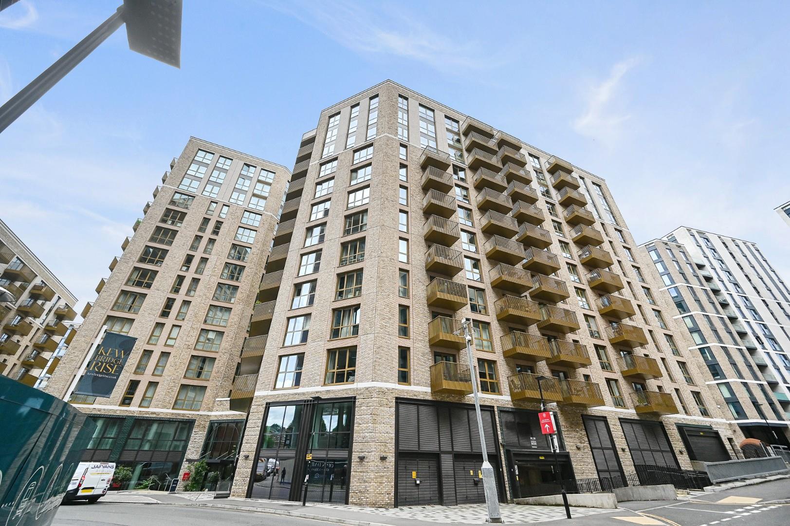 1 Bedroom Flat For Sale in Capital Interchange Way, Brentford, TW8 ...